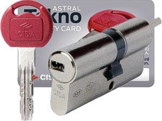 Cilindro Cisa Astral Tekno 30-30 Codolo 4 chiavi Milano - AnnunciToday.it